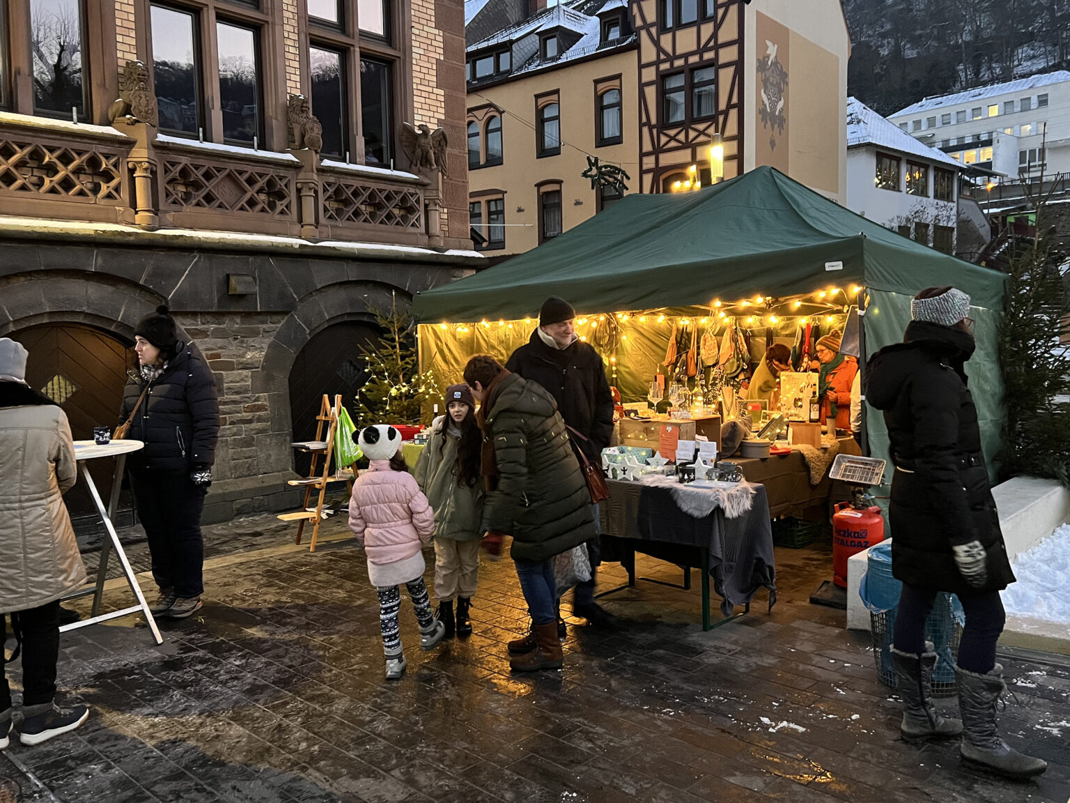 Weihnachtsmarkt auf dem Rathausplatz – Stadt St. Goar